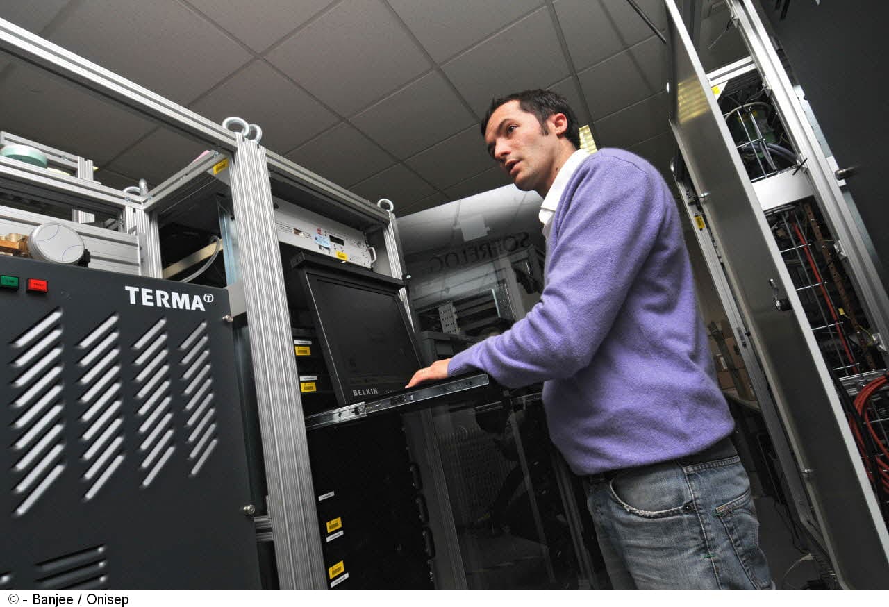 ENTRETIEN D'EMBAUCHE ADMINISTRATEUR RÉSEAU - Decrochez-job